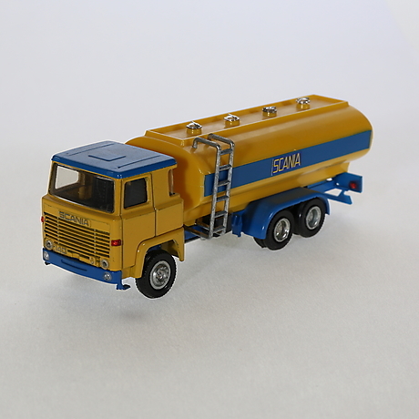 NACORAL. SCANIA 140 V8 FUEL DELIVERY TRUCK. Toys - Auctionet