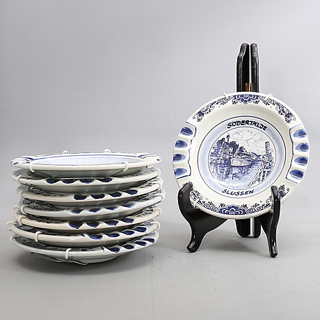 8 PCS, SÖDERTÄLJE PLATES, Delft Blue, hand painted for AT Rör AB in 80 ...