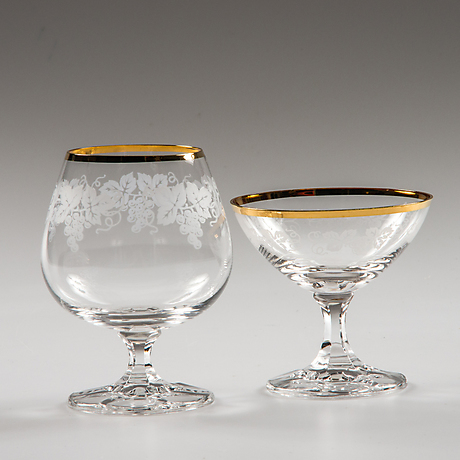 COGNAC CUPS AND LIQUEUR GLASSES, 12+8 pieces, gilded rim. Glass ...