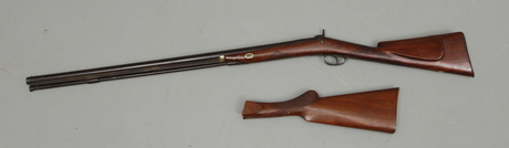 BATCH LOCK RIFLE, for hunting, the lock marked N. MILLS, 1800s. Coins ...