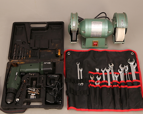BENCH GRINDER + FIXED WRENCHES + DRILL MACHINE. Miscellaneous - Modern ...