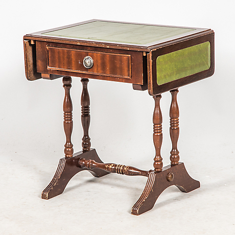 TABLE WITH FLAPS AND DRAWER, mahogany with leather top, English style ...