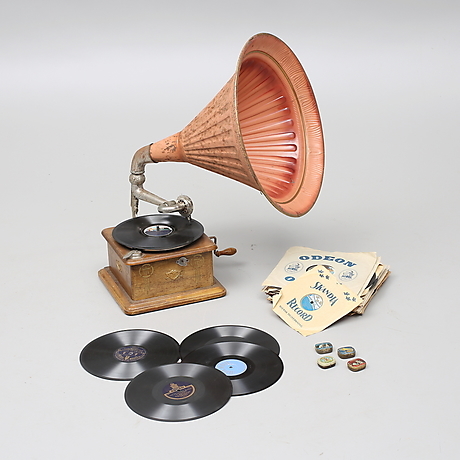 FUNNEL GRAMOPHONE, PIN and STONE COOKIES, "Veni Vidi Vici", Soundbox ...