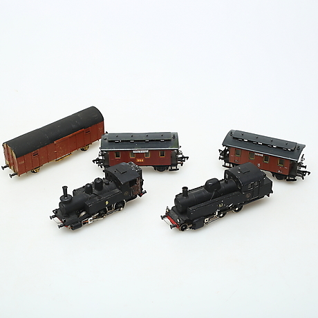 SJ:s tanklok S och K4. Hemmabyggen i mässing. Två försvenskade ...