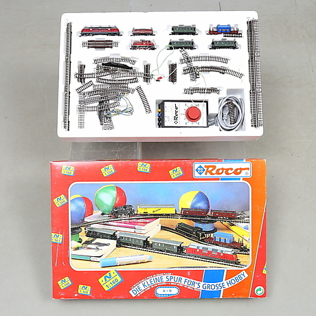 ROCO Train set 21031 with 2 diesel locomotives, 5 carriages, rails ...