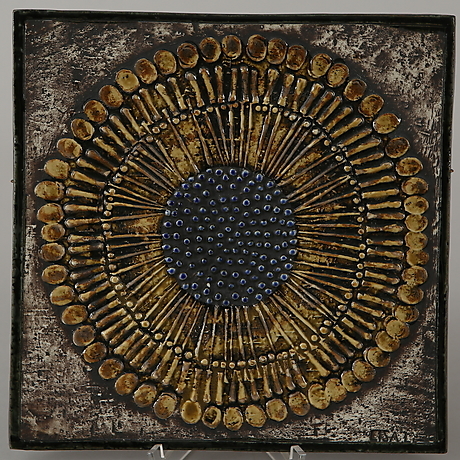 LISA LARSON. Wall plaque, stoneware, "Sunflower" from the series Unik ...