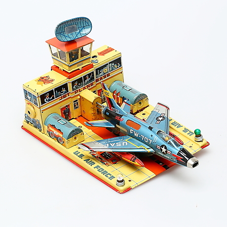 YONEZAWA "Jet plane base" in sheet metal, battery, Japan. Original box ...