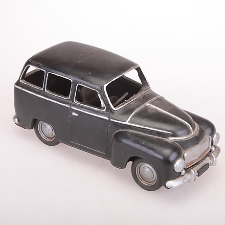 MODELLBIL, bakelit, Volvo Pv, 1900-talets mitt. Leksaker - Auctionet