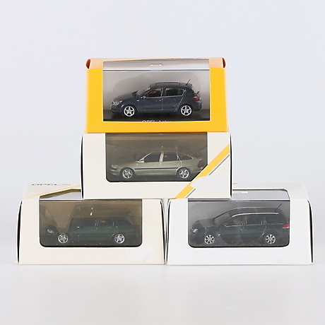 MODELLBILAR, 4 st. Plåt, Opel Vectra samt Opel Astra, Minichamps samt ...