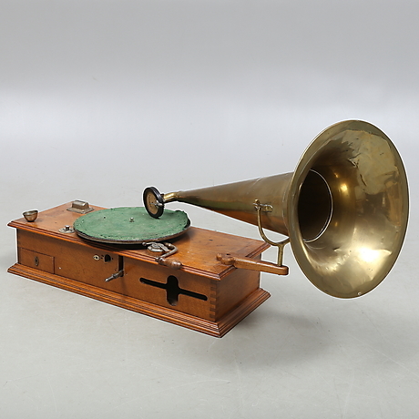 FUNNEL GRAMOPHONE, brass, early 20th century. Miscellaneous - Musical ...