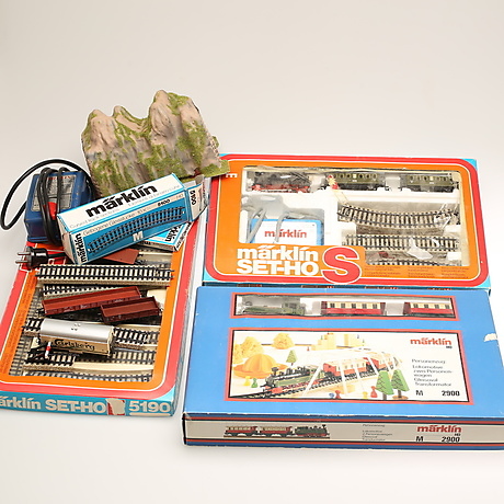 MODEL TRAIN SET IN ORIGINAL CARTON, 3 pieces. Märklin. Toys - Auctionet