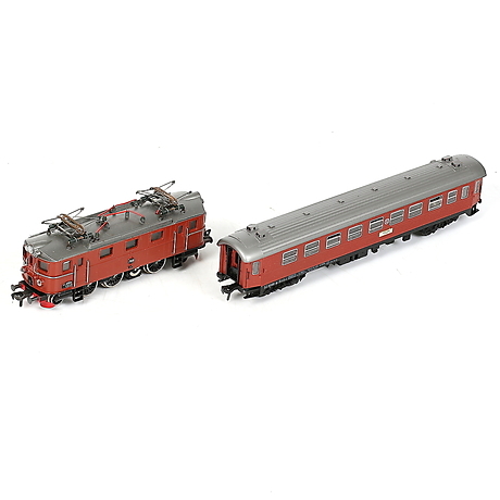 FLEISCHMANN, DA locomotive 1333 and sleeping car SJ 5000, H0. Toys ...