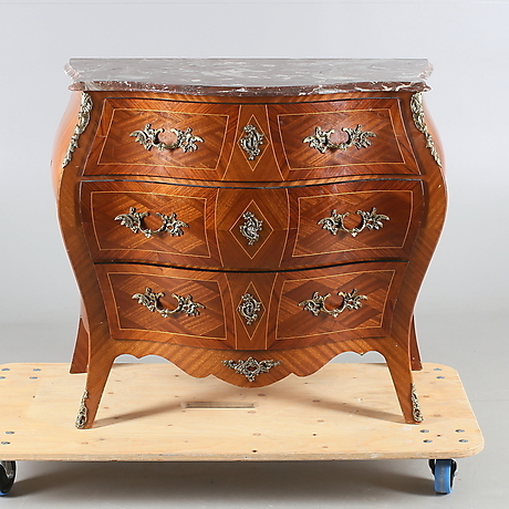 Chest of drawers with STONE DISC, rococo style, 20th century. Furniture ...