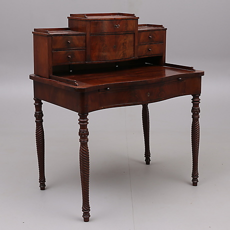 DESK WITH ESSAY, late Gustavian. Furniture - Tables - Auctionet