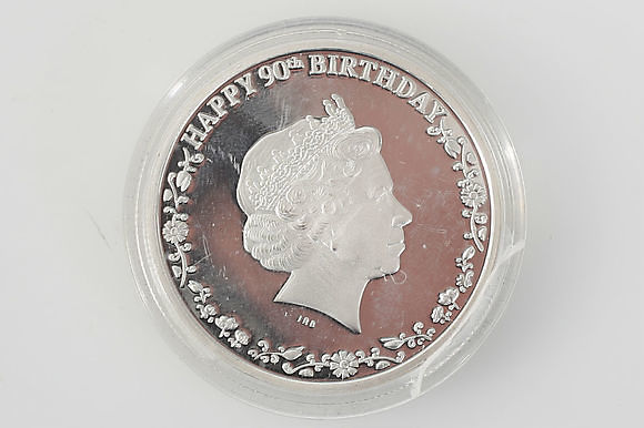 COLLECTIBLE COIN, silver, One Pound, Canada, Queen Elizabeth's 90th ...