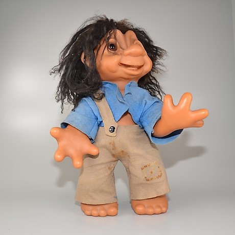 DAM TROLL. Leksaker - Auctionet