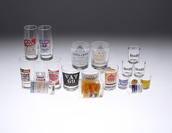 GLASSWARE PARTS, 19 parts. Glass - Tableware - Auctionet