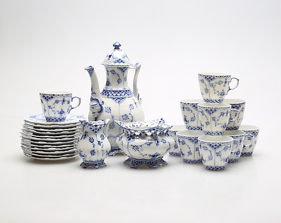 SERVIS, 14 pieces, porcelain, "Musselmalet", full blonde, Royal ...