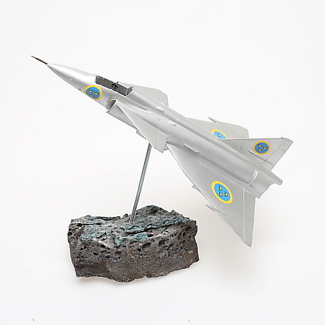 MODELL, flygplan Viggen. Leksaker - Auctionet