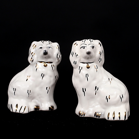 FIGURE in porcelain, pair of dogs, Beswick. Ceramics & Porcelain ...