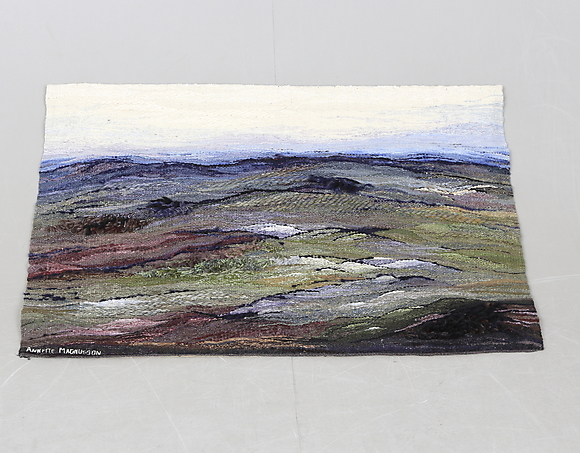 ANNETTE MAGNUSSON. TEXTILTAVLA, signerad. Konst - Övrigt - Auctionet