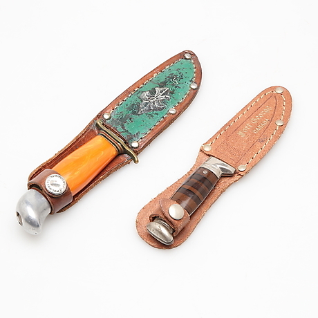 KNIVES 2 pcs, P. Holmberg, Eskilstuna and Richards, England. Weapons ...