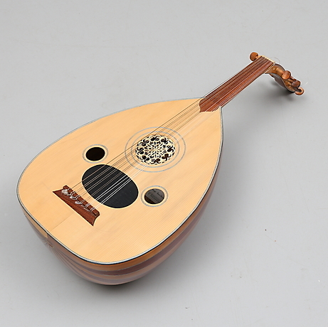 LUTA, 20th century. Collectables - Musical instruments - Auctionet