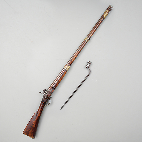 BUCKLE RIFLE, m/1815-45, with bayonet, Sweden. Weapons & Militaria ...