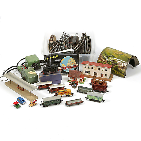 MODEL RAILWAY, Fleischmann and Märklin, i.a. steam locomotive 1320 ...