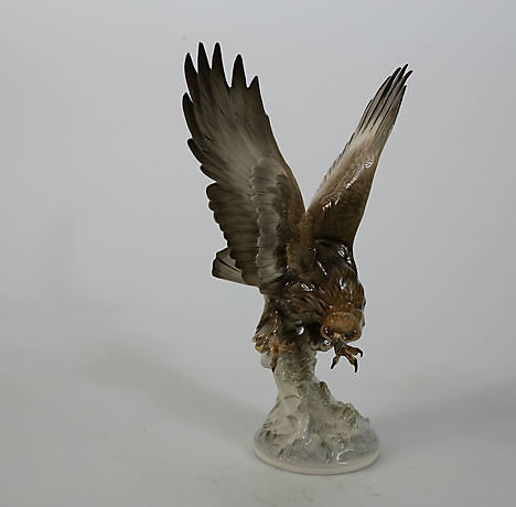 FIGURE, porcelain, Bird of prey, signed K Tutter, Hutschenreuther ...