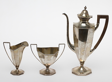 THESE SERVICE, 3 parts, silver, Birmingham, 20th century. Silver ...