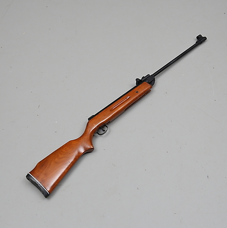 AIR RIFLE, 1900s/2000s. Weapons & Militaria - Guns & Rifles - Auctionet