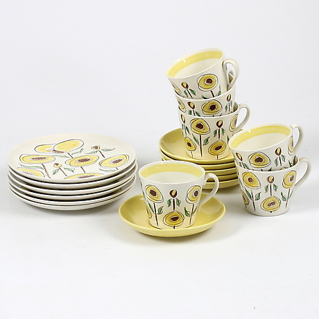 SERVISDELAR, porslin, 18 delar, "Solros", Lillemor Mannerheim, Uppsala ...