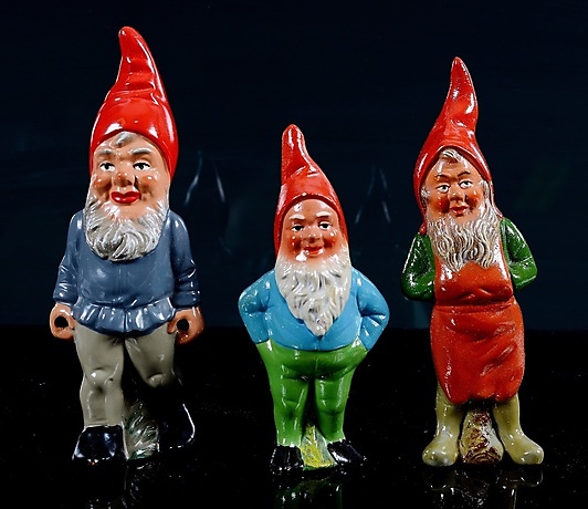 TOMTAR, 3 st, bl a Heissner, 1900-tal. Keramik & Porslin - Europeiskt ...