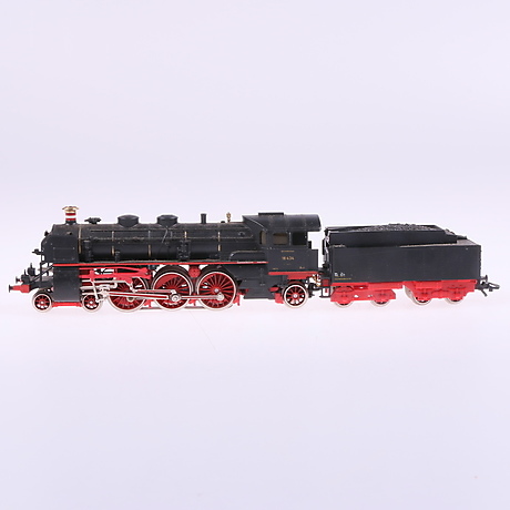 STEAM LOCOMOTIVE with tender, BR 18, DRG, Märklin no 3318. Toys - Auctionet