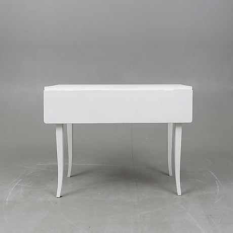 FLAP TABLE WITH DRAWERS. Furniture - Tables - Auctionet