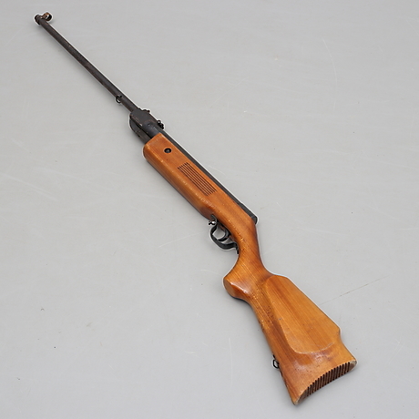 AIR RIFLE, Lucznik 88, Poland. Weapons & Militaria - Guns & Rifles ...