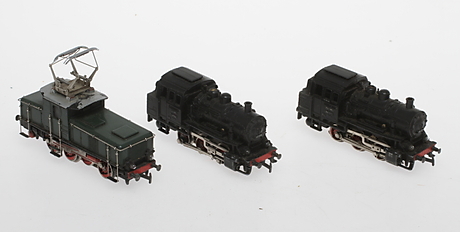 MODEL TRAIN MÄRKLIN locomotives 3000.1, 3000.2 and 3001.1. Toys - Auctionet