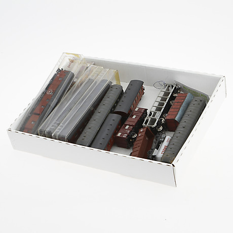 MODEL TRAIN, 15 dlr. Wagons. Liliput, Jouef, Bertren etc. Toys - Auctionet