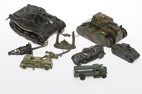 MILITARY TOYS, GAMA, Kellermann, Arnold, tanks and military vehicles ...