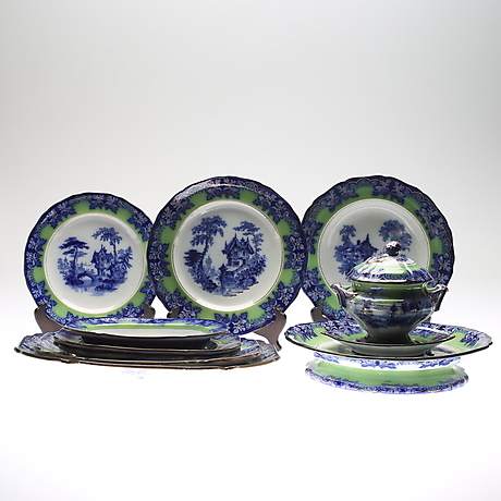 TABLEWARE, 40 pieces, Thomas Dimmock, Kaolin ware rhine, England, 19th ...