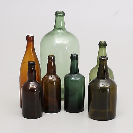 FLASKOR, 7 st, bla Årnäs, 1800-tal. Glas - Övrigt - Auctionet