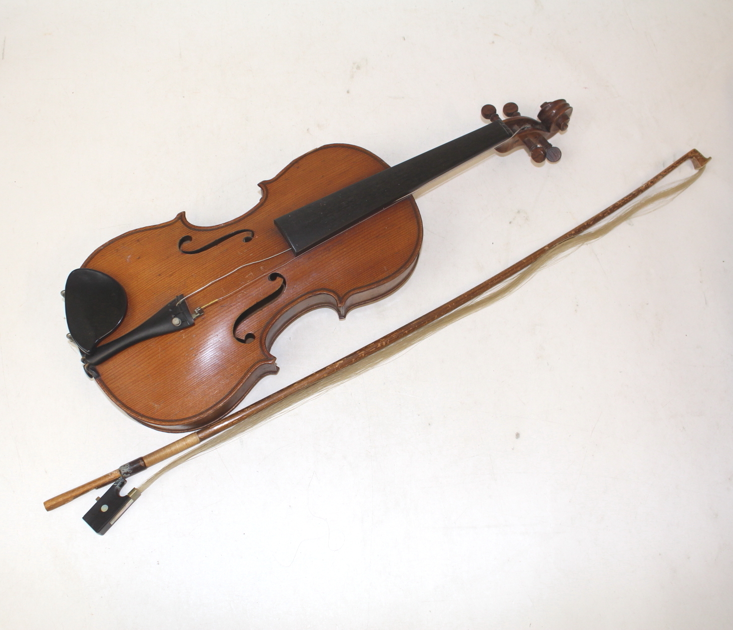 FIOL, mindre. Övrigt - Musikinstrument - Auctionet