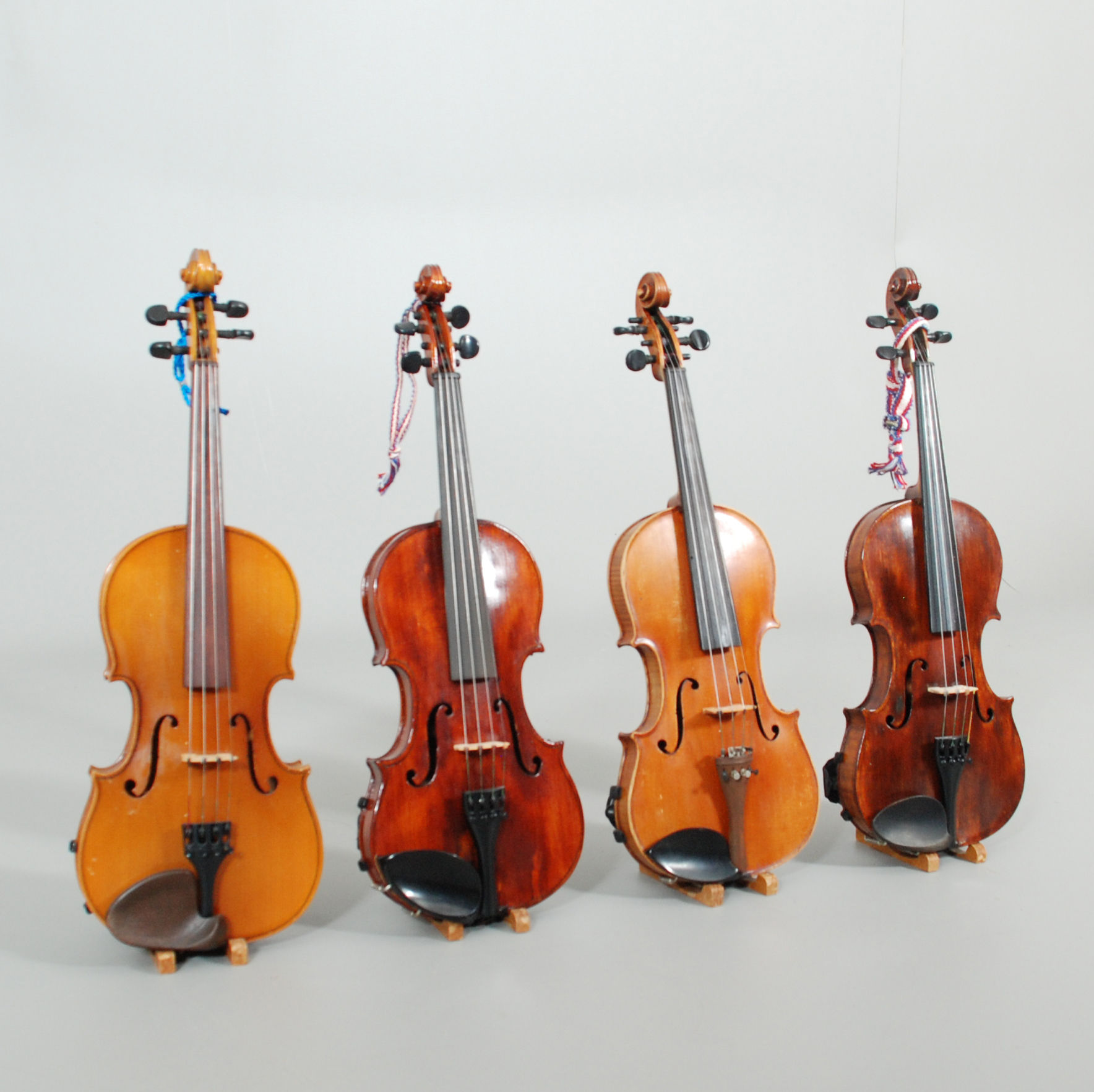 FIOL, 4 st. Övrigt - Musikinstrument - Auctionet