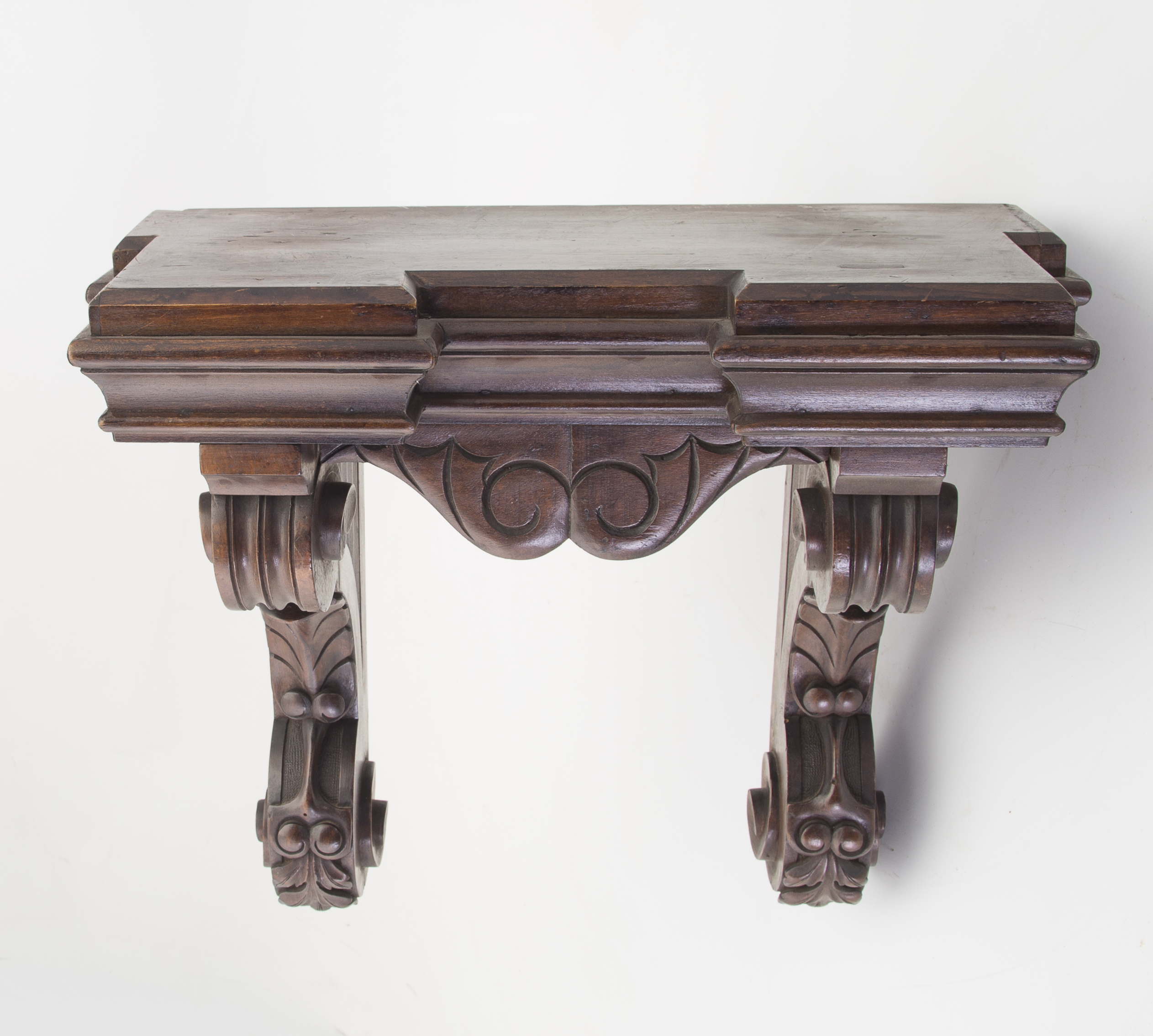 Imágenes para 1099064. Ménsula de estilo barroco en nogal tallado, de ...