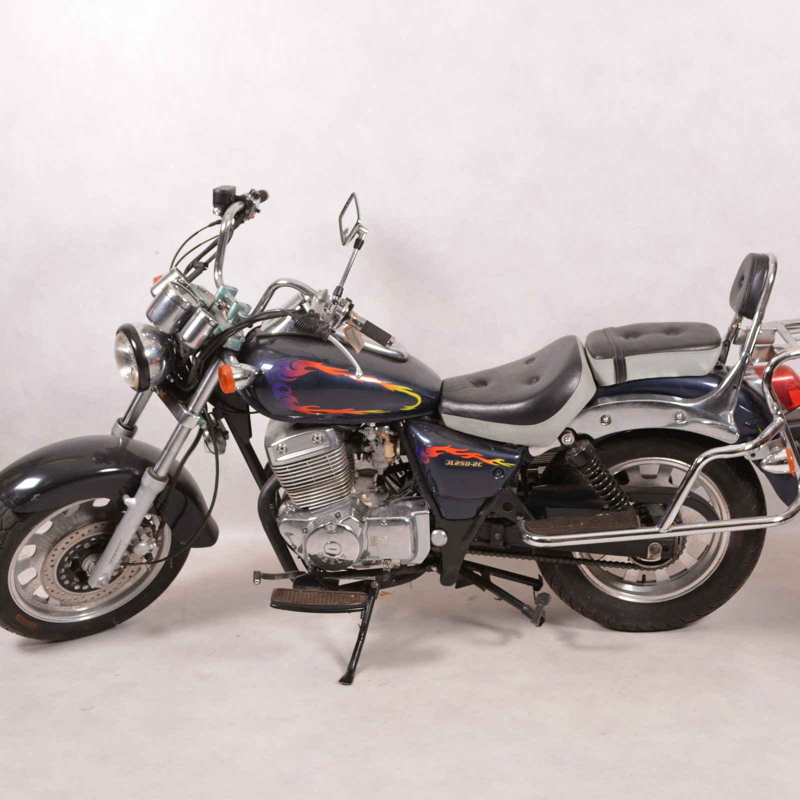 Images for 1124005. MOTORCYCLE, Geely, JL 250C, 2004. - Auctionet