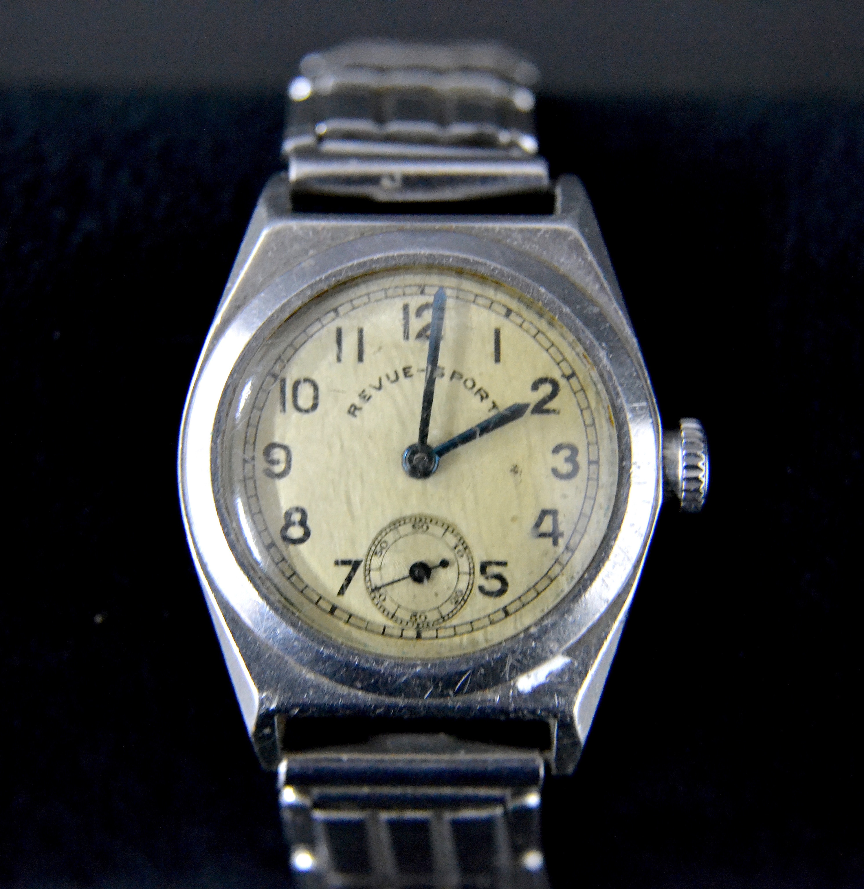 Images for 1128317. MEN'S WATCH, Revue sport, 28 mm. - Auctionet