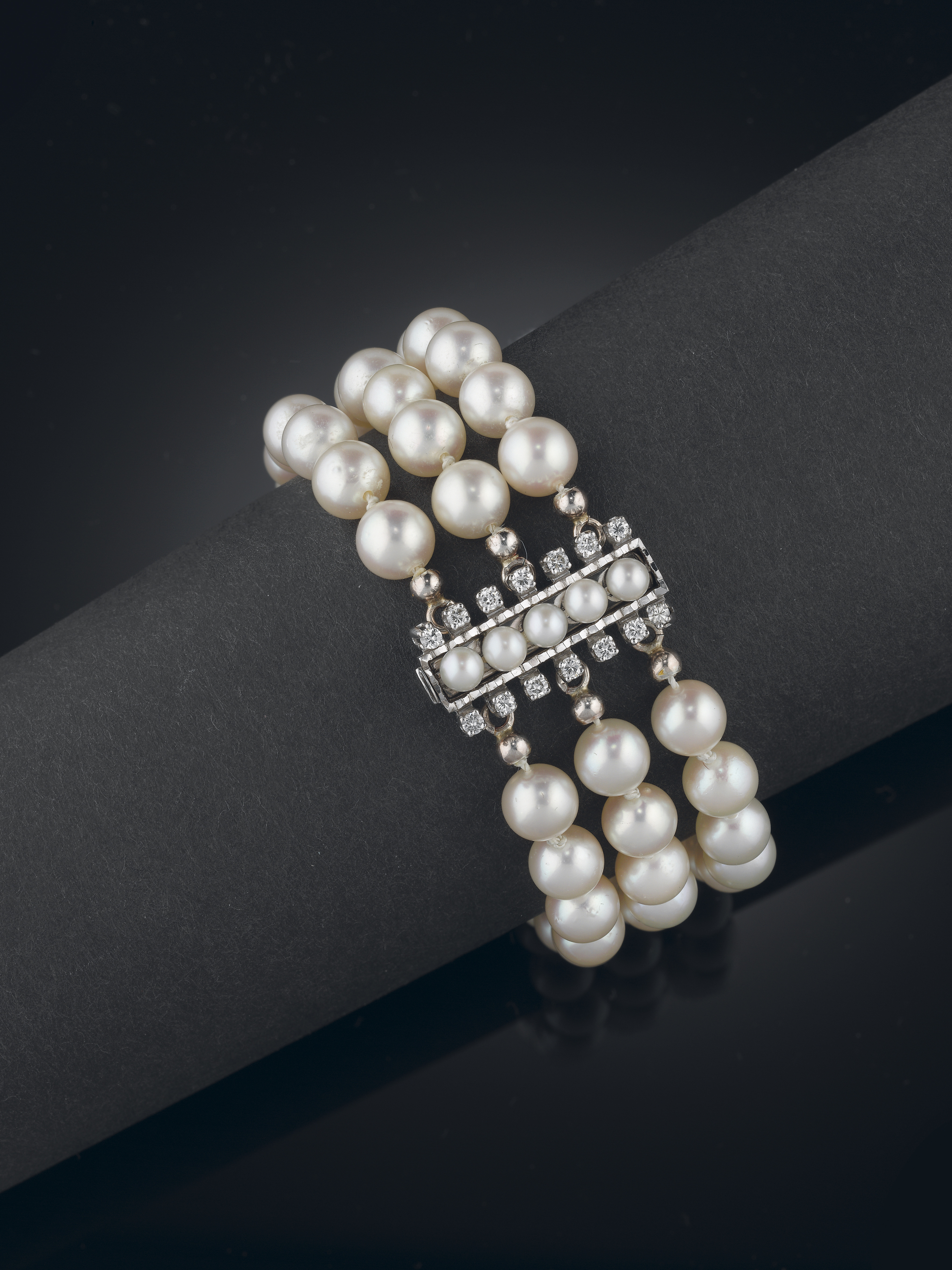 Images for 123579. BRACELET, 60 cultured pearls, approx. 7.5 mm, in ...