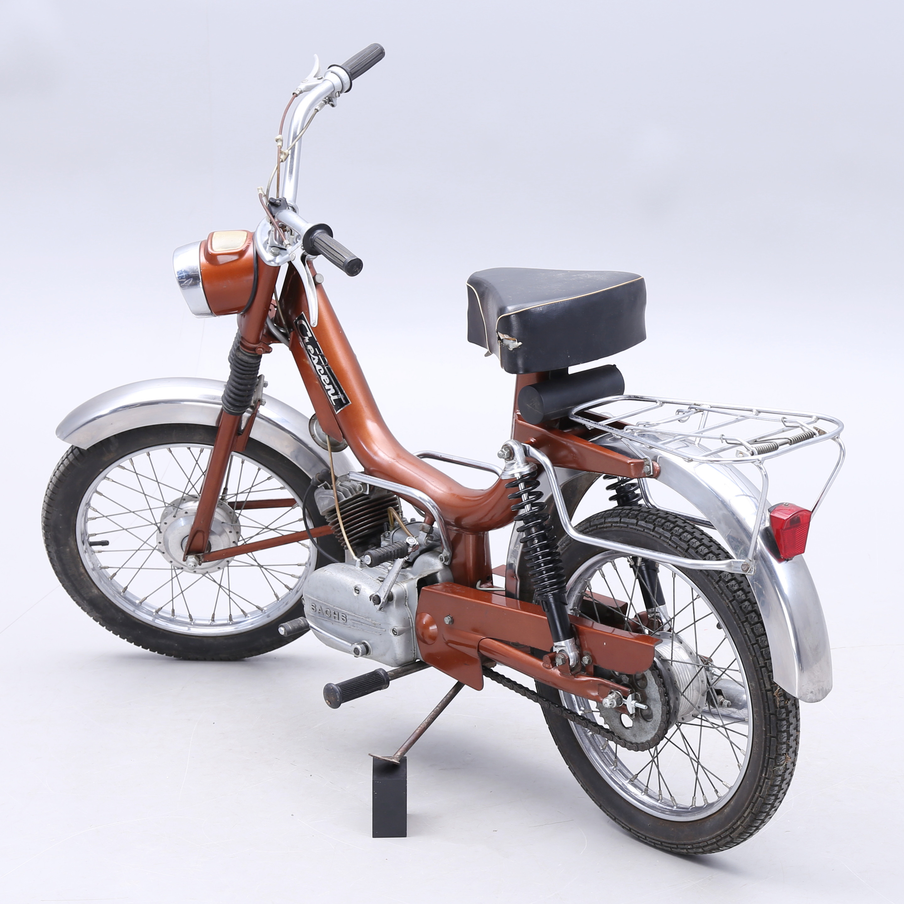 Bilder för 1283104. MOPED, Crescent Compact, 50cc, 1970-tal. - Auctionet