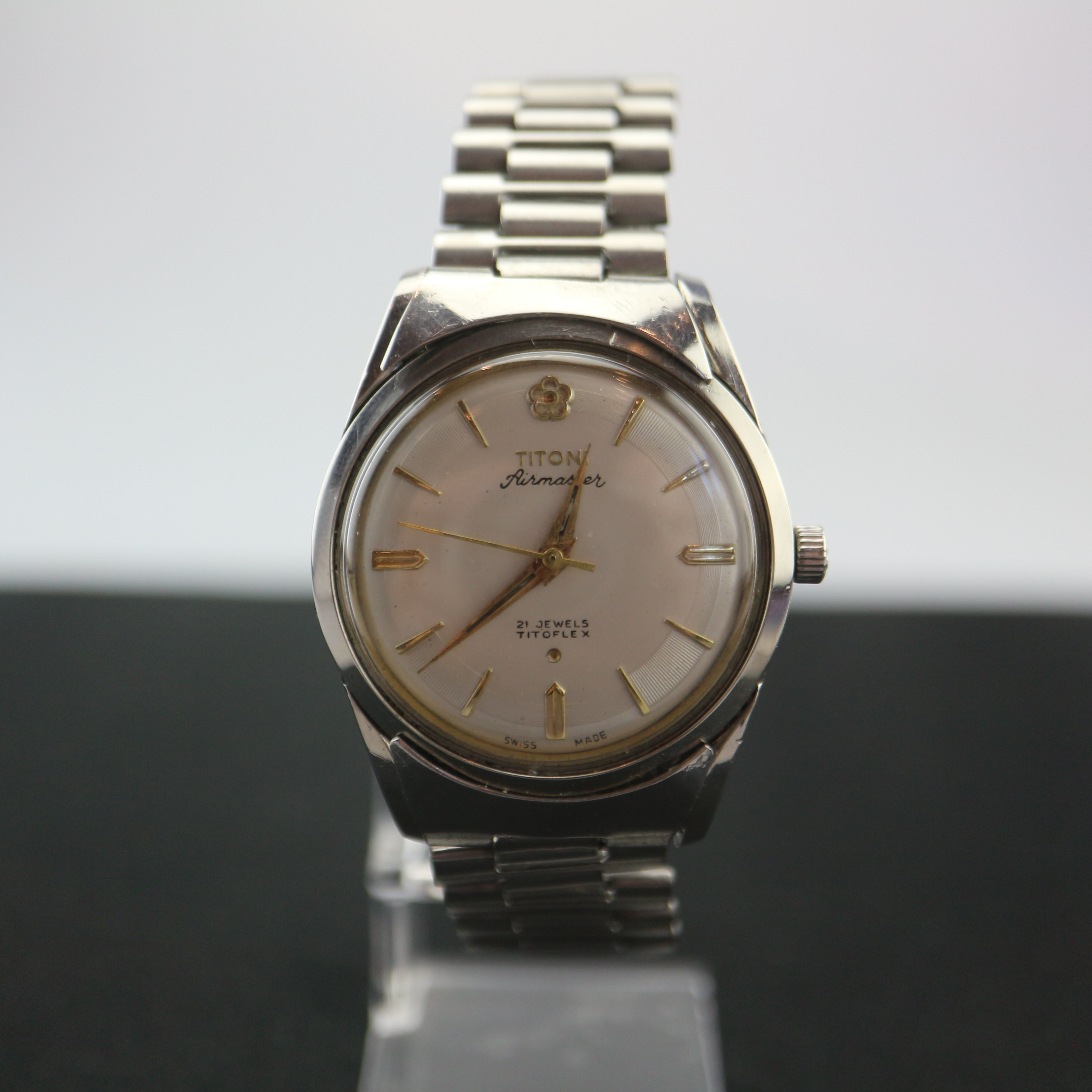 Images for 1285050. TITONI AIRMASTER WRISTWATCH SWISS MADE. - Auctionet